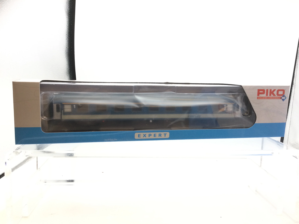 Piko 97626 HO Gauge Expert MAV 111A 1st Class Coach V | eBay