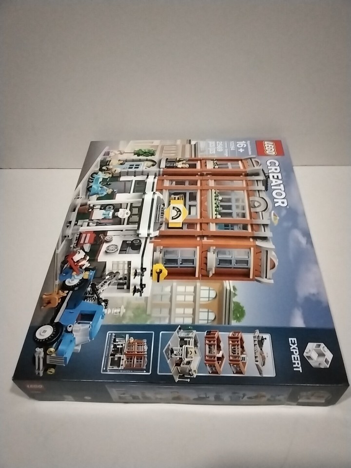 LEGO 10255 Creator Expert Assembly Square - More LEGO Modular Buildings ...