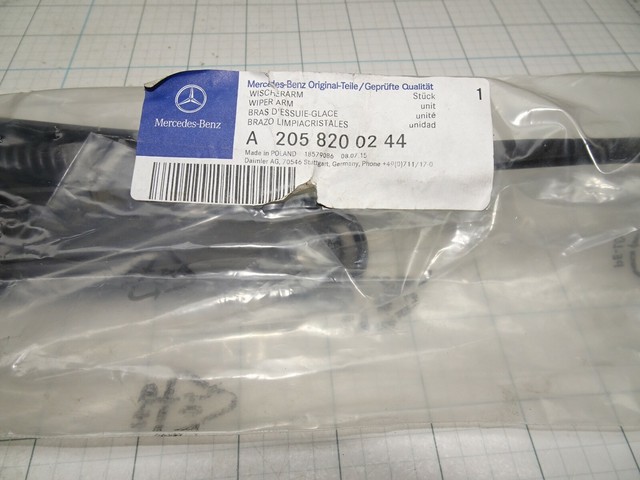Genuine Mercedes-Benz Wiper Arm 2058200244 / 205-820-02-44 OEM for sale ...