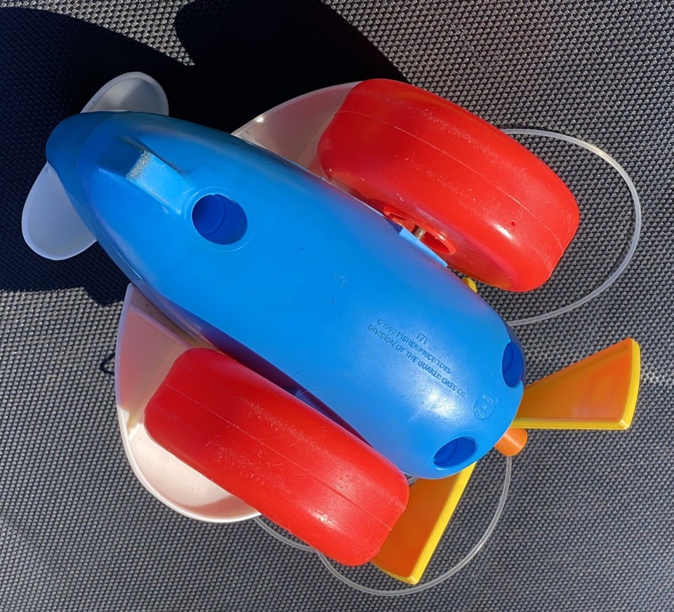 FISHER-PRICE Pull-Along PLANE with PILOT Toy AIRPLANE USA made 1980 ...