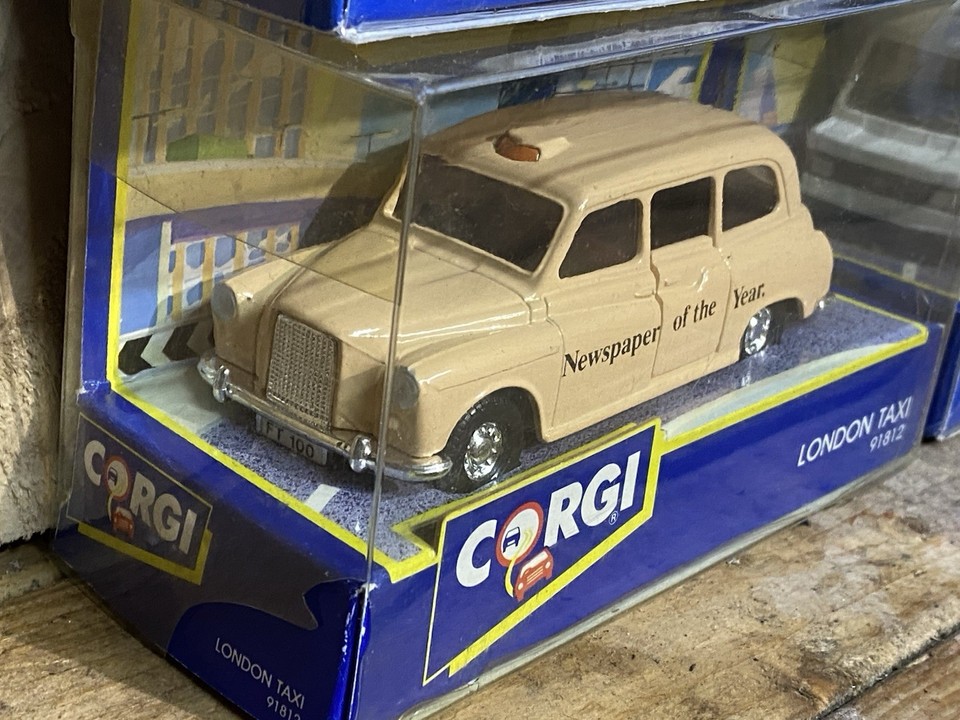 4 x Corgi Classics, All Vehicle Are Mint But Damaged Boxes No reserve ...