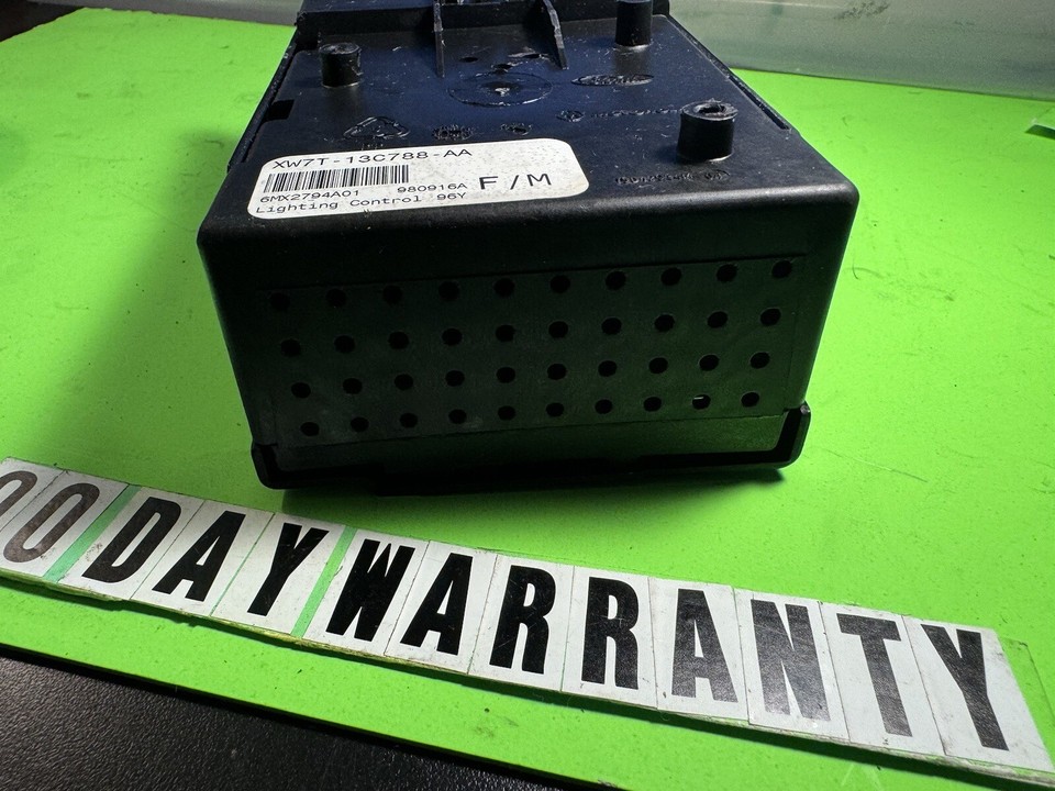 1998-2000 GRAND MARQUIS CROWN VIC LCM LIGHTING CONTROL MODULE XW7T ...