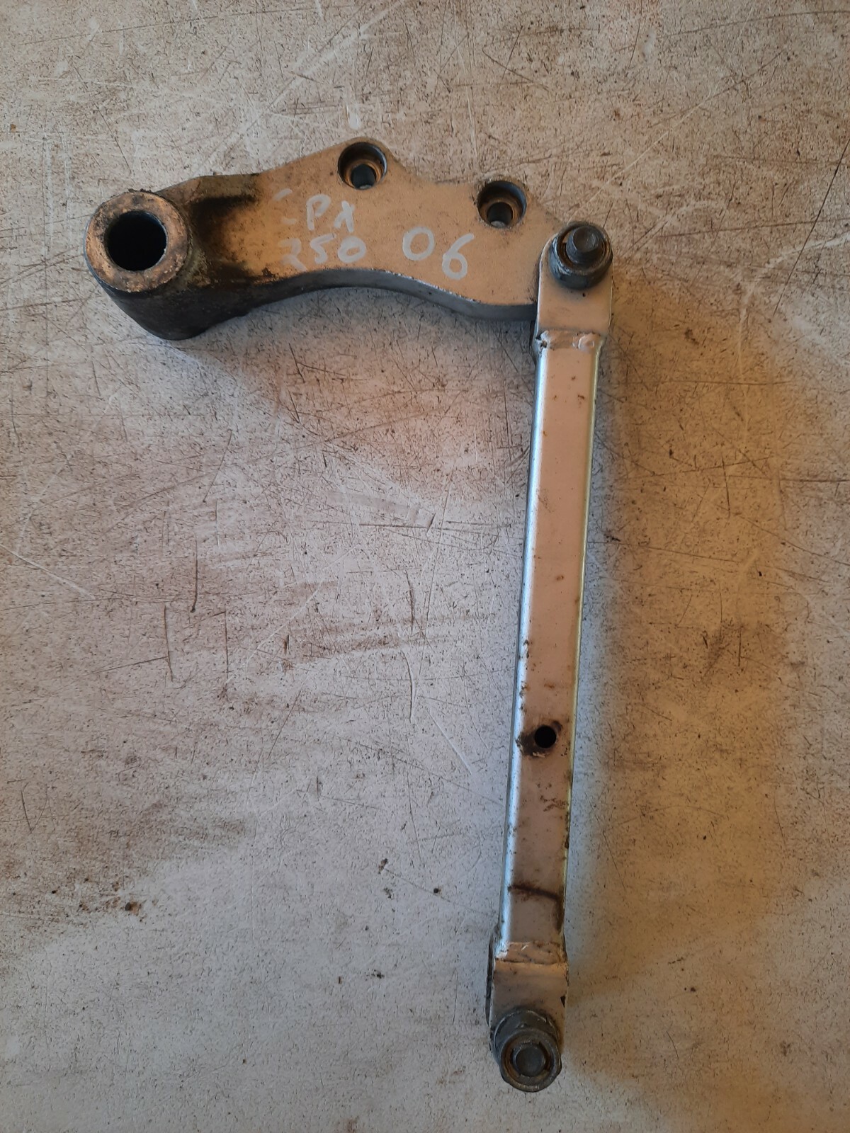 Kawasaki GPX 250 '06 Rear Brake Stay | eBay