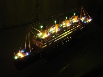 Titanic wooden model cruise ship w/ flashing light 32" | eBay