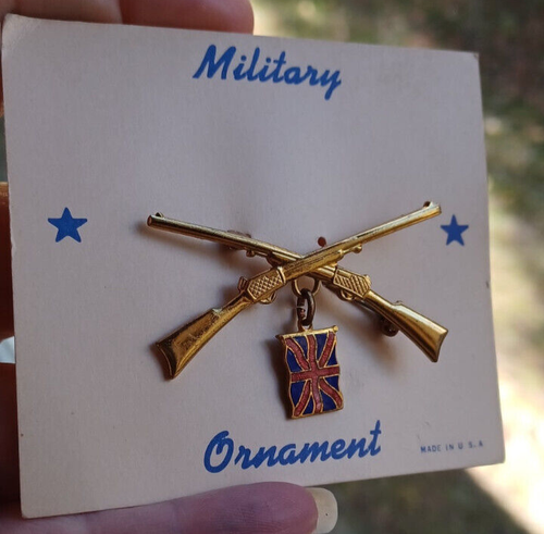 WWII Military Lapel Pin with crossed rifles and dangle Union Jack UK ...