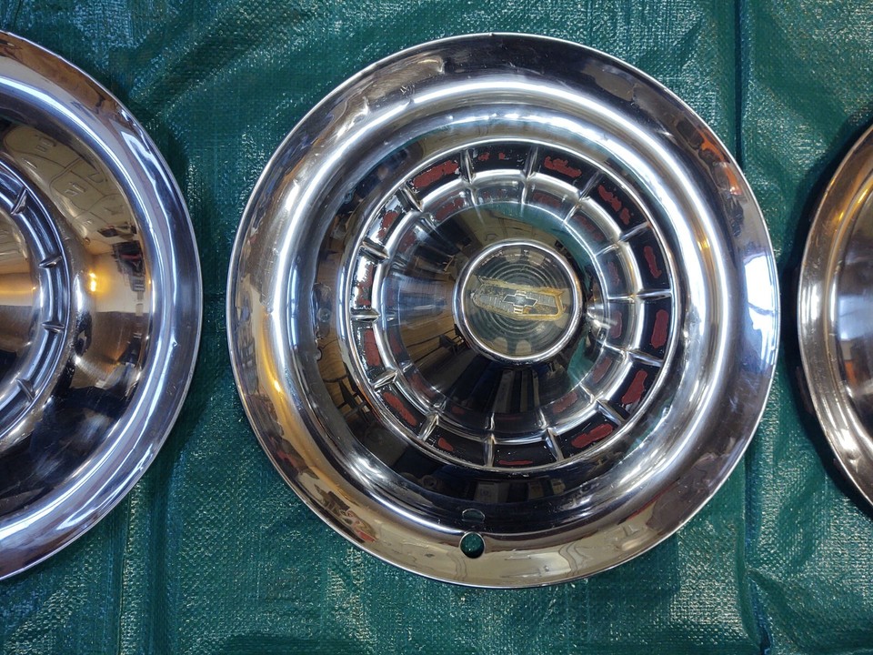 GM OEM 53 1953 1954 54 CHEVY ACCESSORY HUBCAP 15 Wheel Cover Hub Caps ...