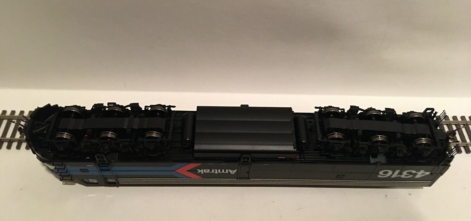 HO Rapido Amtrak Day One Early Black Scheme E8A Locomotive #4316 DCC ...