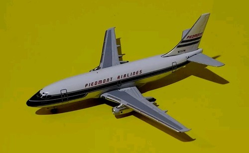 Seattle Models / Aeroclassics 1:400 Piedmont Airlines 737-200 70s ...