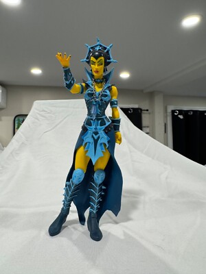 200X NECA Masters Of The Universe Evil-Lyn Mini Statue Staction Figure ...