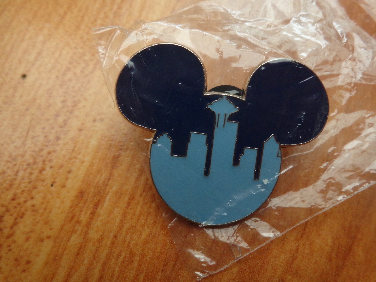 Disney 2015 Swap Pins Mickey Mouse Head Disneyland Castle Pin | eBay