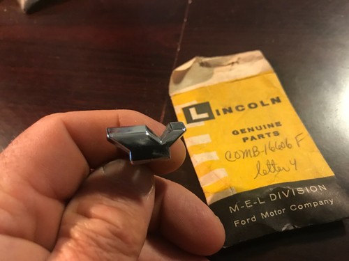 1960 MERCURY NOS HOOD LETTER C0MB-16606-F LETTER Y MONTEREY | eBay