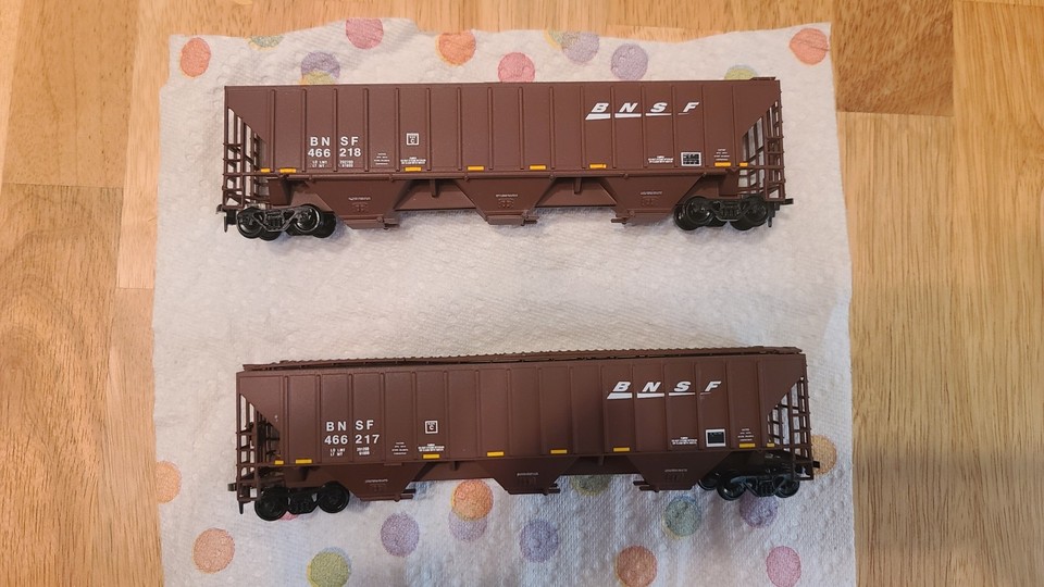 Athearn Blue Box HO BNSF 54' Covered Hoppers Custom Painted Lot of 2 | eBay