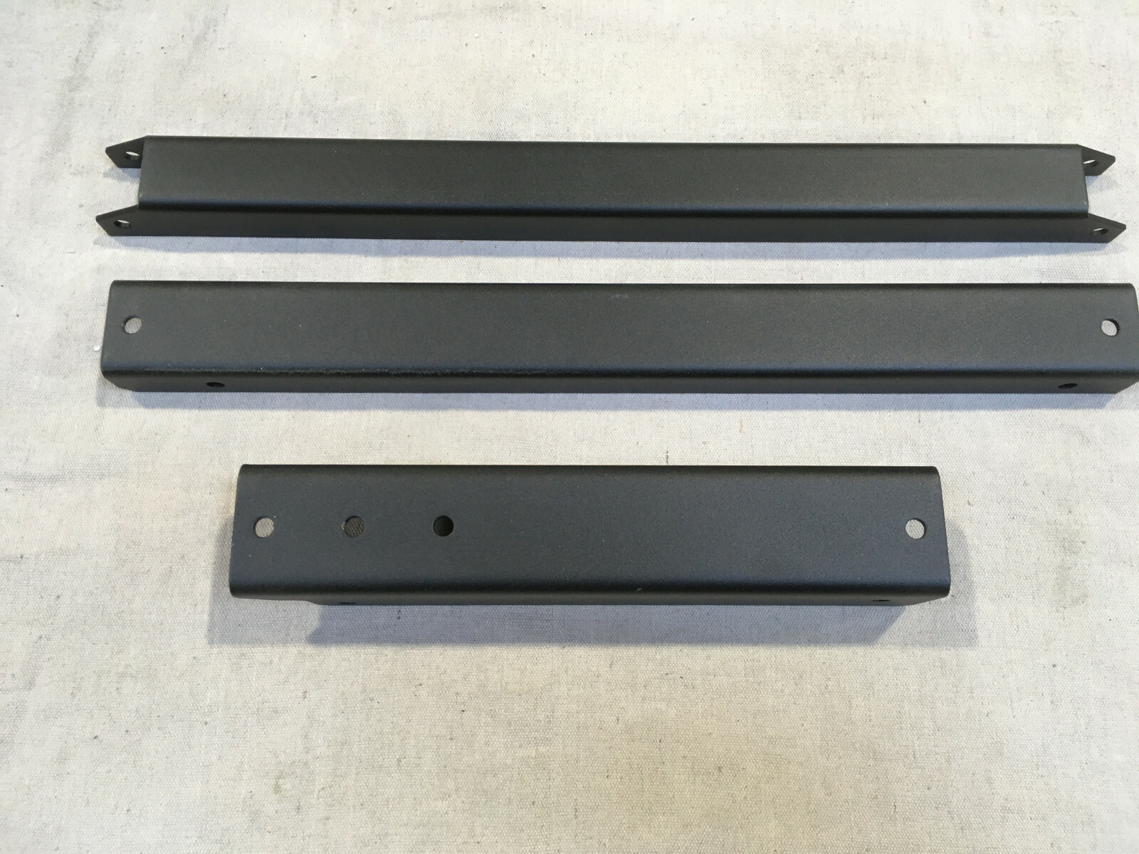 CPI Chatsworth 11746-718 Cable Runway Triangular Support Bracket 18 ...