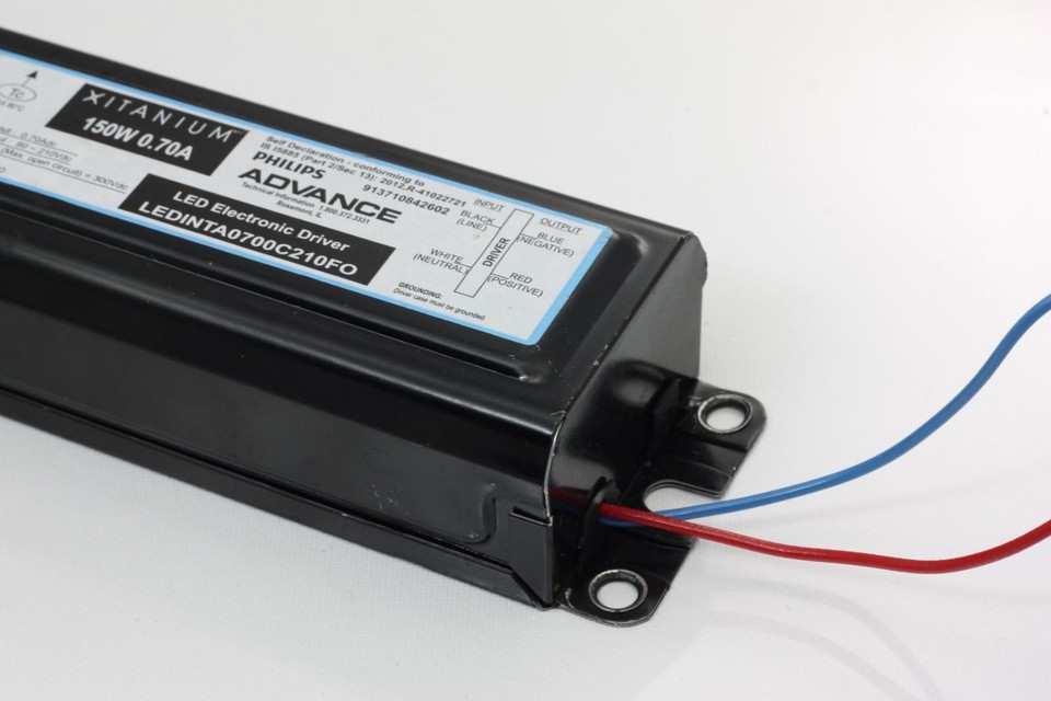 PHILIPS ADVANCE XITANIUM LEDINTA0700C210DO LED DRIVER, 60-210 V, 150W ...