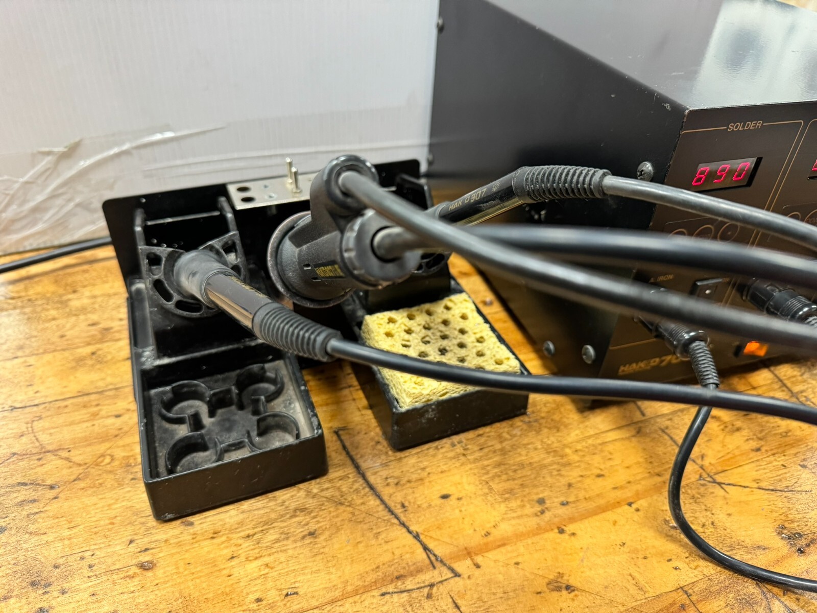 Hakko 703B ESD Safe Rework System solder De | Grelly USA