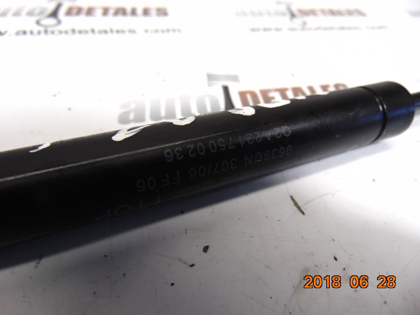 Mercedes S-Class W221 Tailgate Gas Strut Rear A2217500236 used 2007 ...