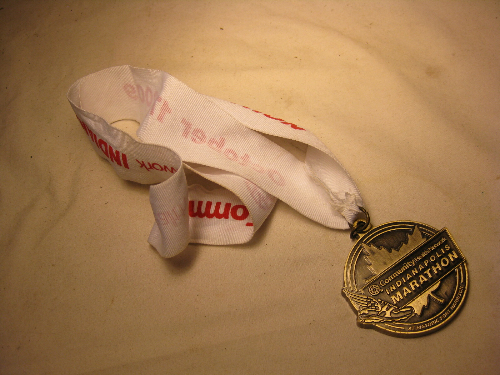 2009 Indianapolis Community Hospital Marathon Medal Medallion w ...