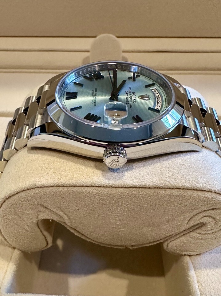 Rolex Platinum DayDate Ice Blue Quadrant motif Blue Roman 40mm COMPLETE ...
