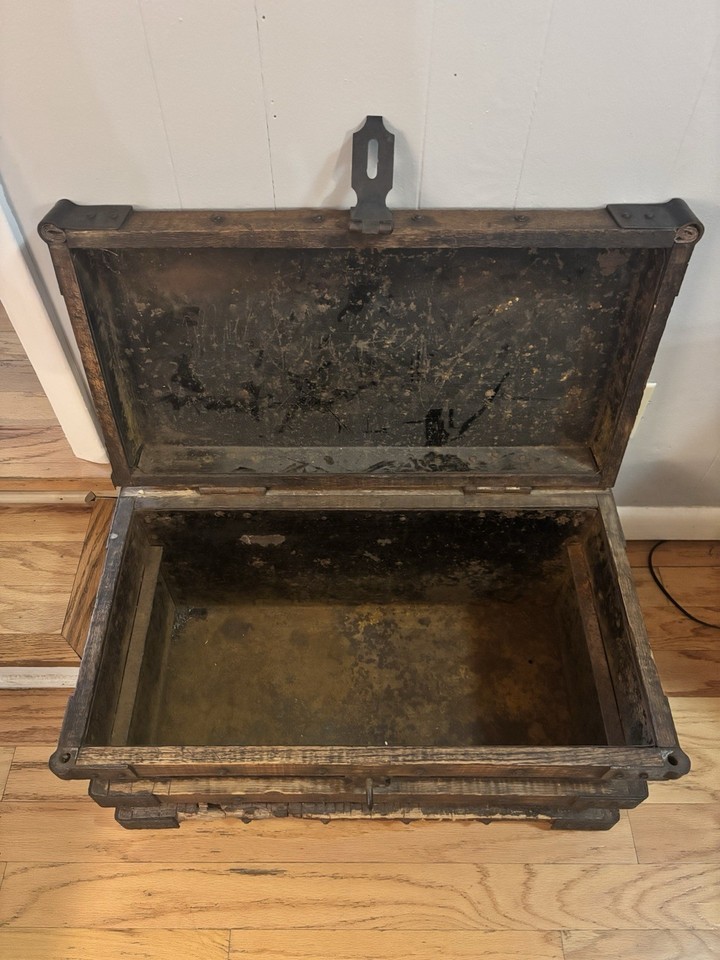Vanderman Rare Antique Heavy Strongbox stagecoach/Railroad Trunk | eBay