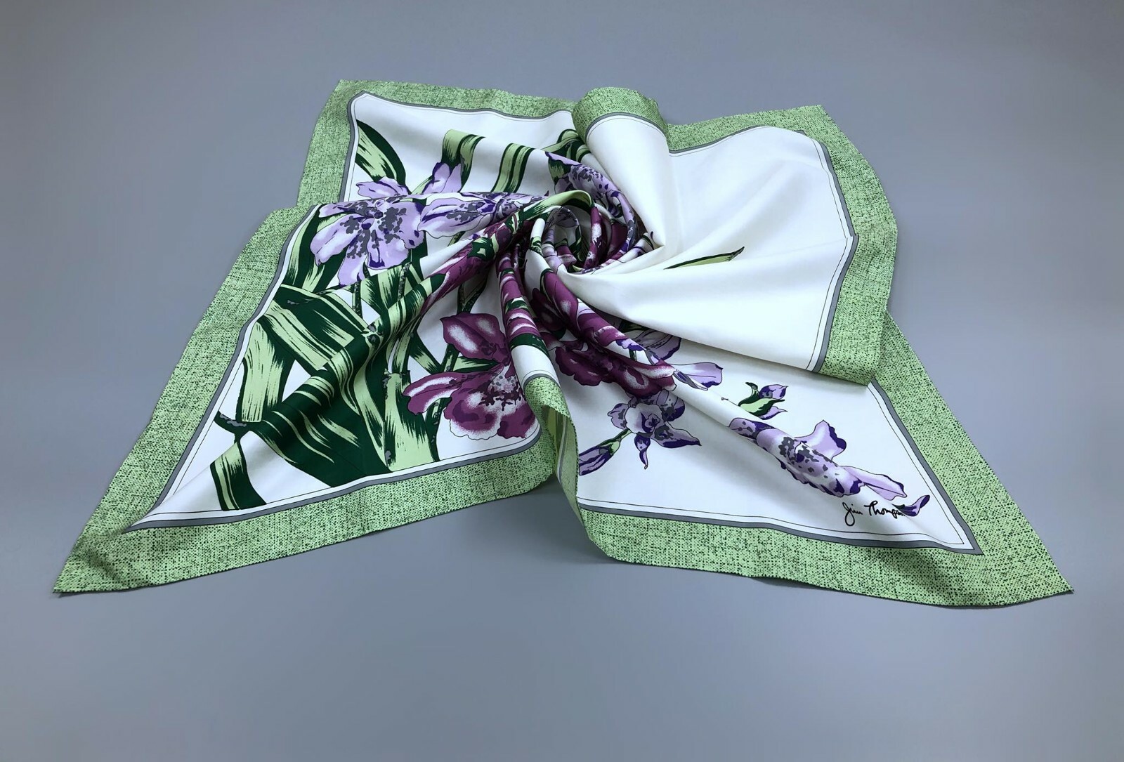 Beautiful Vintage JIM THOMPSON Square Silk Scarf Flor… - Gem
