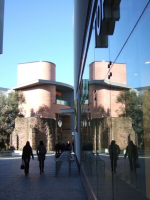 Photo 6x4 Reflection in Topshop Exeter The reflection seems to have ...