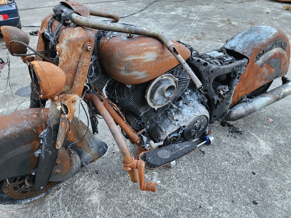 2016 Indian Chief Dark Horse 116 Engine Transmission Exhaust Tank Frame ...