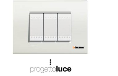 Bticino Livinglight Placca 3 Moduli Quadra Bianco LNA4803BI ...
