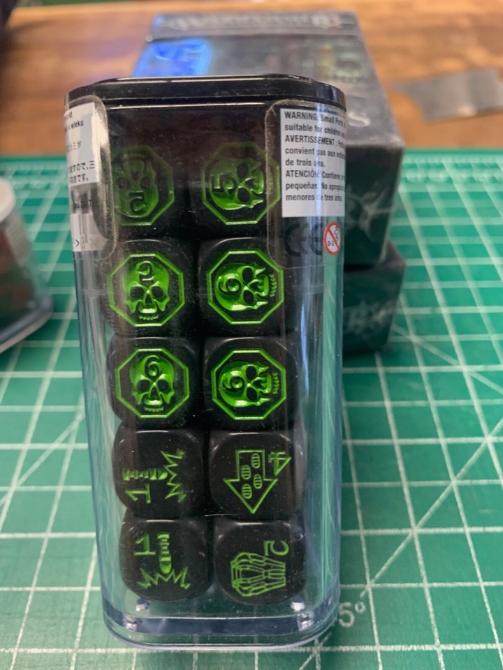 Warhammer 40K COMMAND DICE OOP NEW/SEALED | eBay
