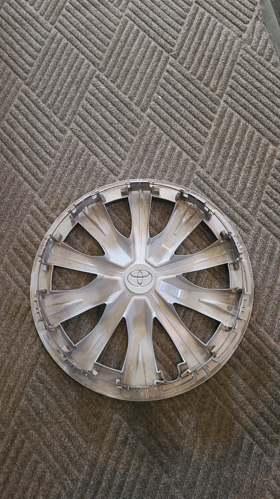ONE TOYOTA CAMRY 2018 HUBCAP WHEELCOVER #61183 | eBay