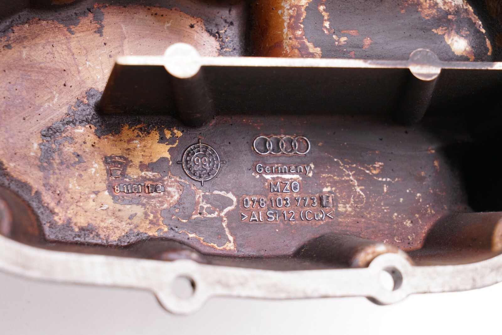 2001-2005 Audi Allroad 2.7L Crank Case Breather Ventilation Valley ...