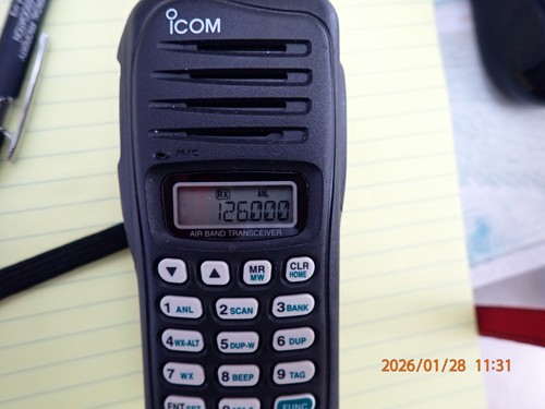 ICOM IC-A14 VHF Air Band Transceiver Hand Held Portable Aviation Radio ...