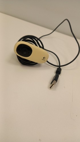 Webcam Logitech avec câble USB 1,3 MP - Blanc (C110-W) UTILISÉ GRADE B ...