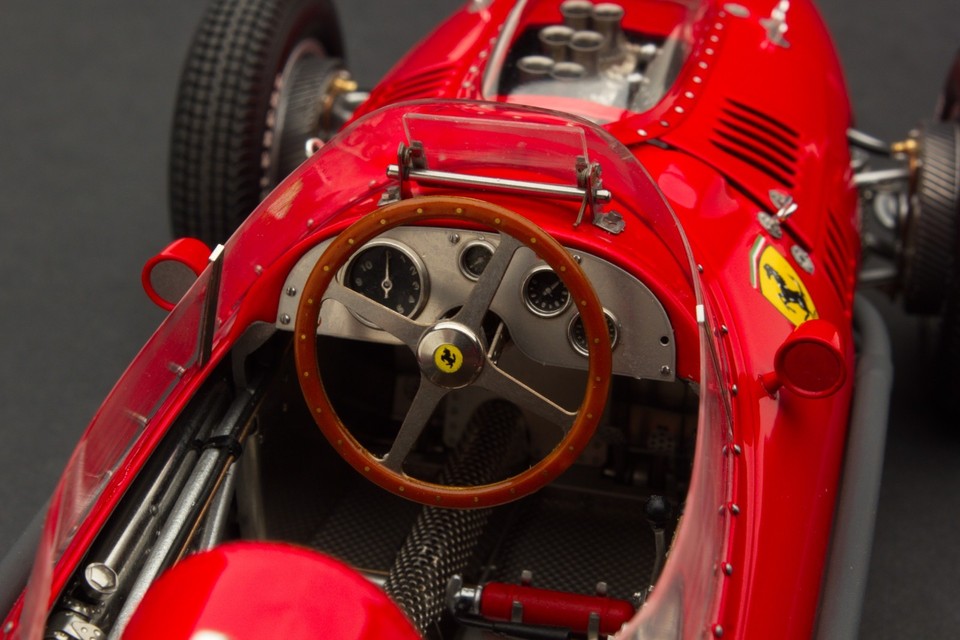 Exoto XS | 1:18 | 1958 Ferrari Dino 246 F1 | Mike Hawthorn | # GPC97218 ...