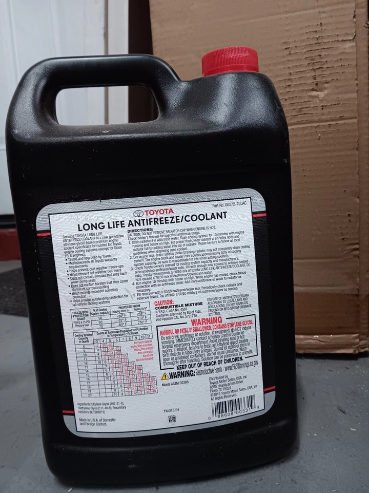 1 Gallon Genuine Lexus Scion Toyota Engine Coolant / Antifreeze Red ...