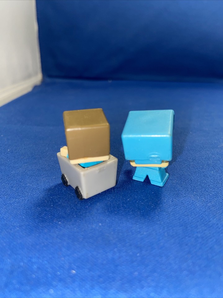 Minecraft Mini-Figures Steve in Minecart Figure And Diamond Armor ...