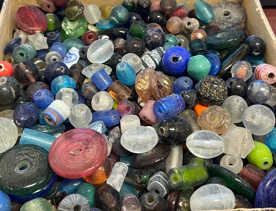 10 POUNDS ASSORTED MULTI-COLOR GLASS BEADS JEWELRY CRAFT MAKING LOOSE ...