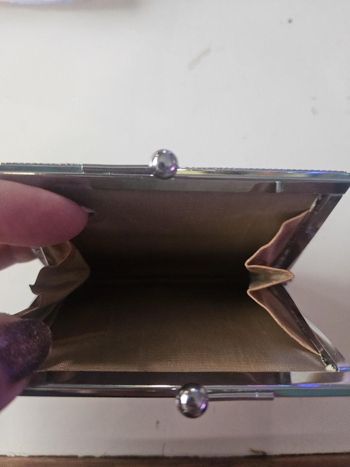 Vintage White Green Black Red Small Clasp Coin Purse Wallet Unique ...