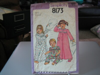 Simplicity 8173 Toddler Girl's Nightgown, Pajamas & Robe Pattern - Sz S ...