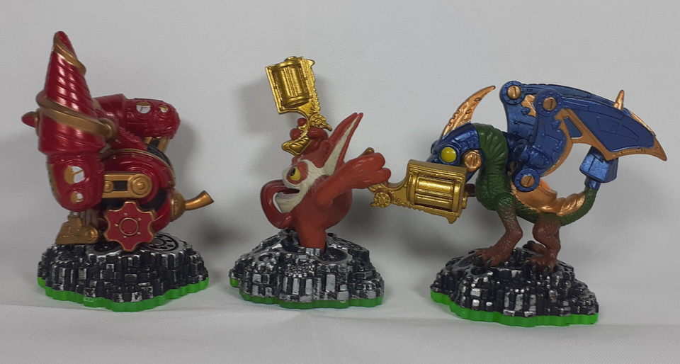Spyros Adventure Skylanders Tech Element Figures Drobot Trigger Happy ...