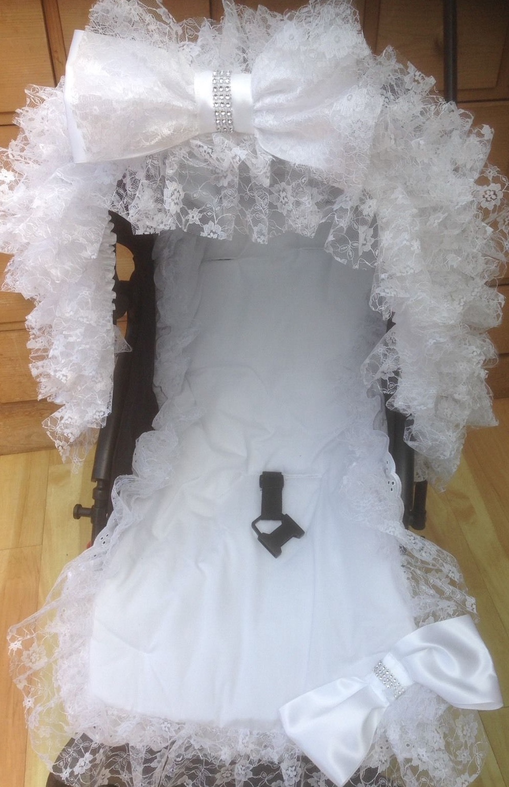 PRAM/PUSHCHAIR WHITE FRILLY BLING BOW HOOD TRIM - UNIVERSAL - STUNNING ...