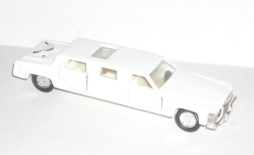 Vintage 1980's White Limo Cadillac Limousine 5" Diecast Toy Car ...