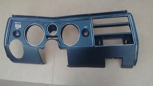 1969 69 Chevy Chevelle Dash instrument cluster panel bezel assembly ...