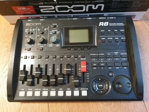 ZOOM R8 Multi-Track Recorder/Interface/Controller/Sampler, with USB ...