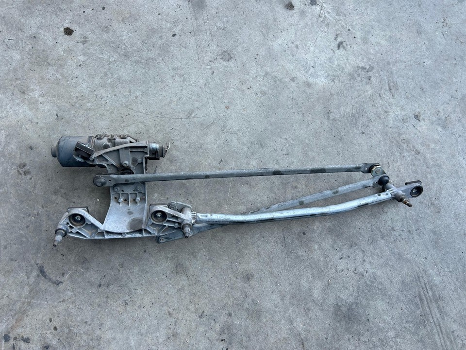 Front Windshield Wiper Motor Ford C-Max Series 3M51-17508-AA (07>10 ...