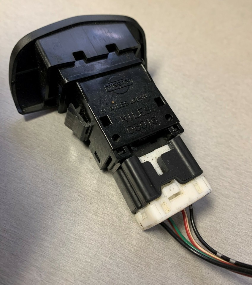 Nissan Primera P12 Year 2003 Hazard Light Switch Warning Light 06016 | eBay