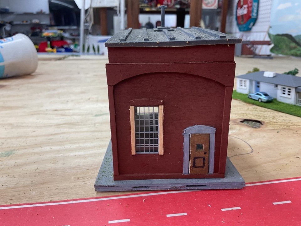 ho scale engine house | eBay