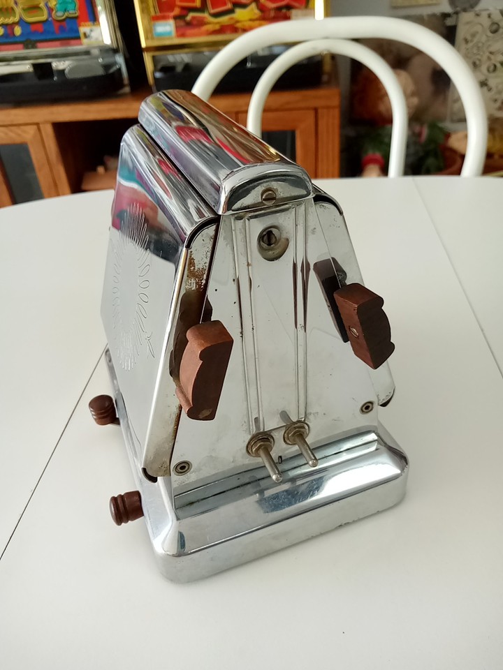 Vintage Heatmaster 2 Slice Triangle Toaster Electric / Chrome & Wood ...
