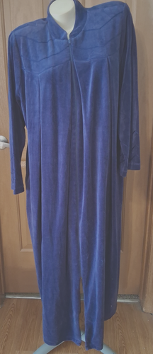 Cabernet Blue Velour Robe Long Sleeves Pleats Shoulder Pads Misses Size ...
