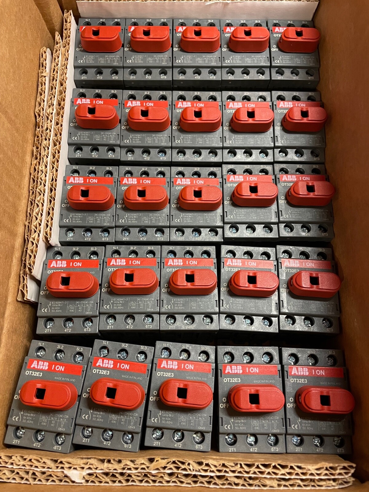 ABB (OT32E3) 40 Amp Disconnect Switch for sale online | eBay