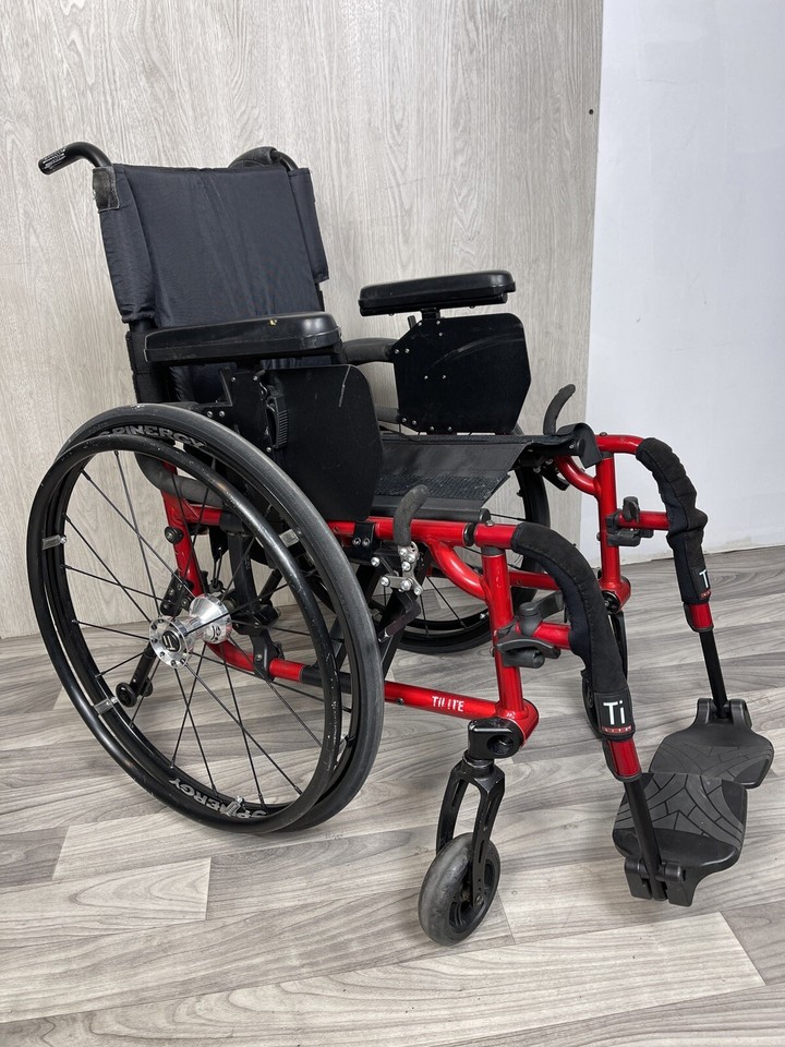 TILITE AERO X 2015 FOLDING MANUAL WHEELCHAIR. 15”x16” | eBay